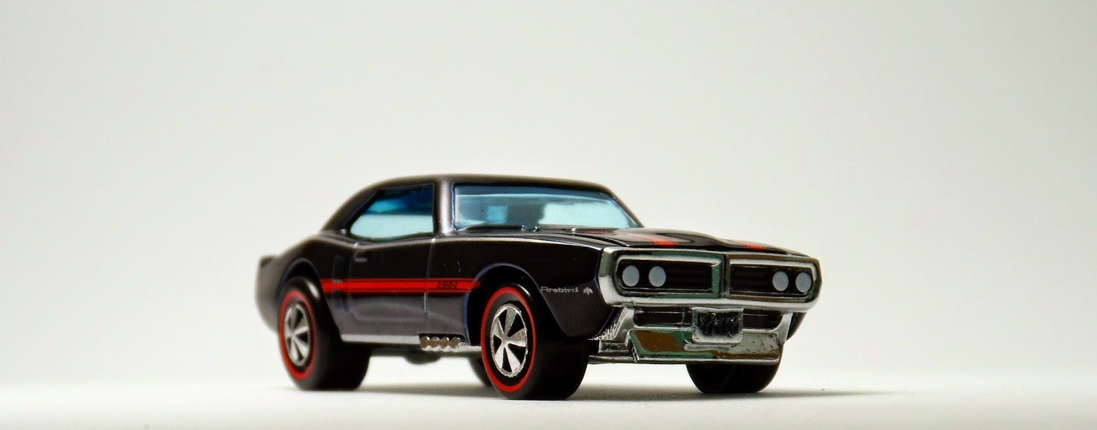 Especial RLC: Custom Pontiac Firebird (Neo Classic)