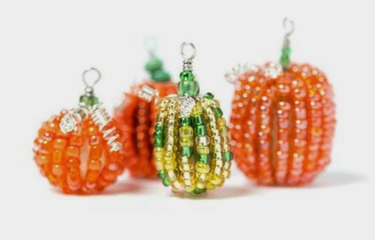 How to Make Beaded Pumpkins / The Beading Gem