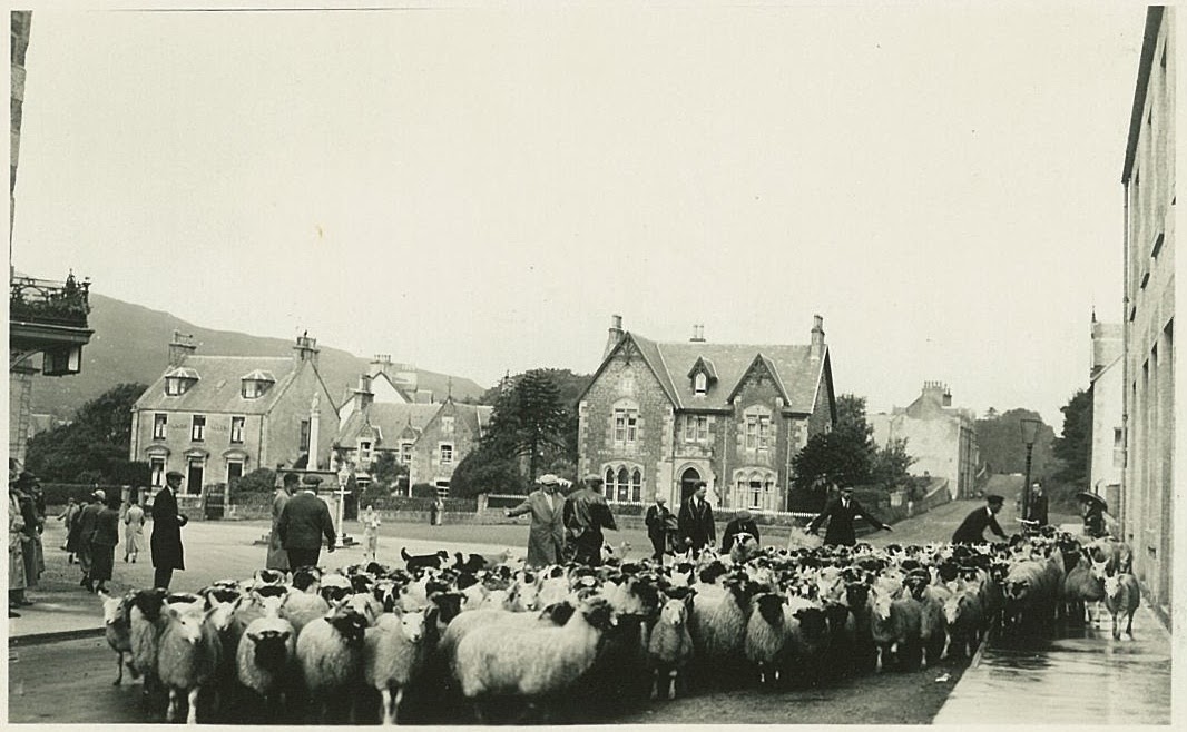 Angel on Skye: Somerled Square: Portree's 'Park'