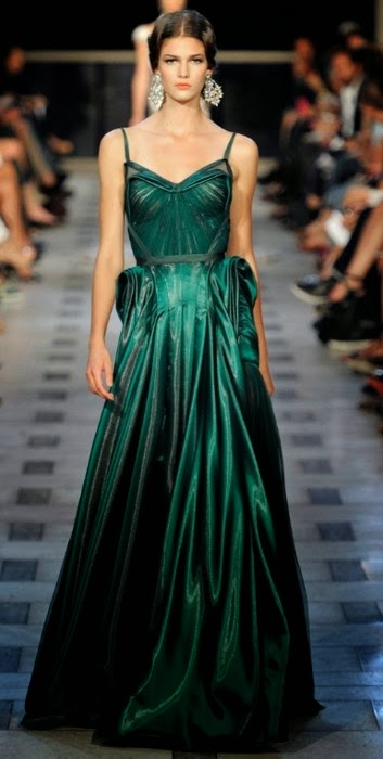 This green gown is simply gorgeous | Luvtolook | Virtual Styling