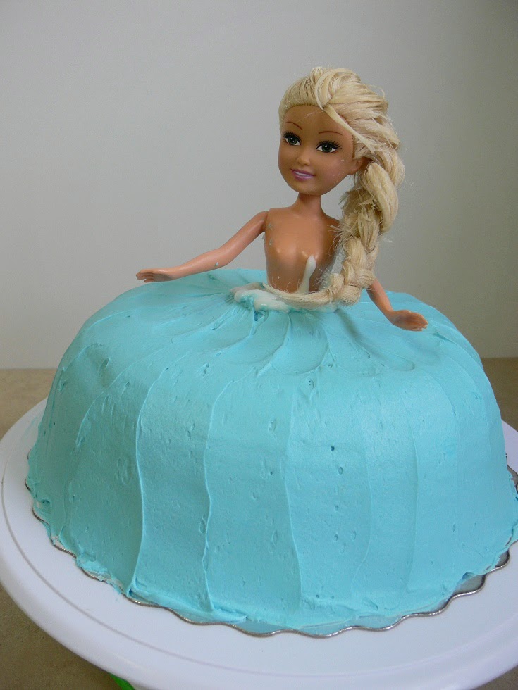 Ultimately Chocolate CAKES: Elsa Cake for a Frozen Birthday Party