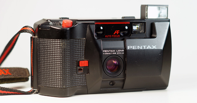 Pentax PC35 AF-M 35mm Film Point & Shoot Camera - 35mm f/2.8 Lens NICE LOMO