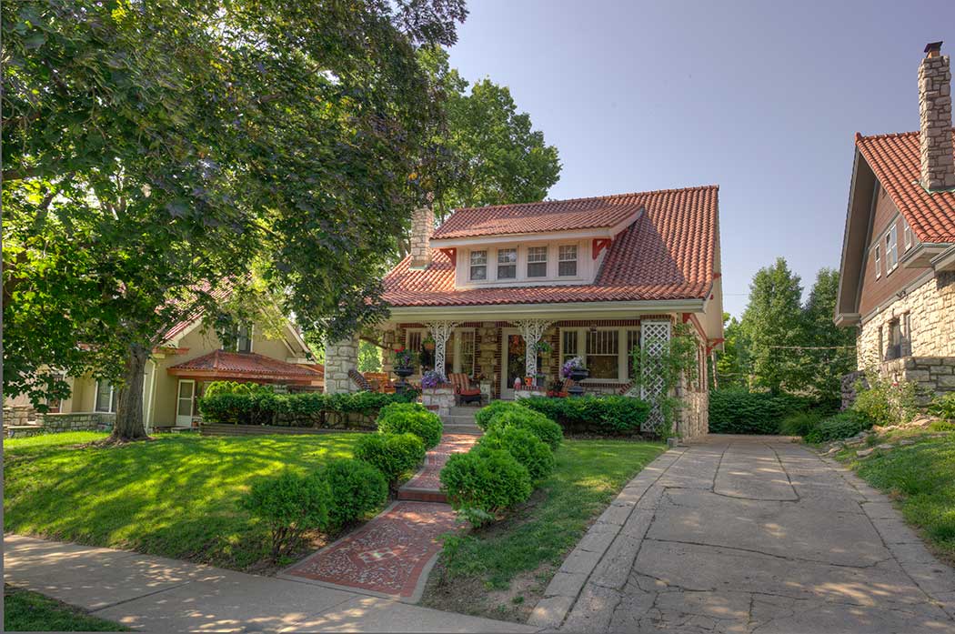 Hyperblogal: Historic Northeast Mini-Mansions Volume 1