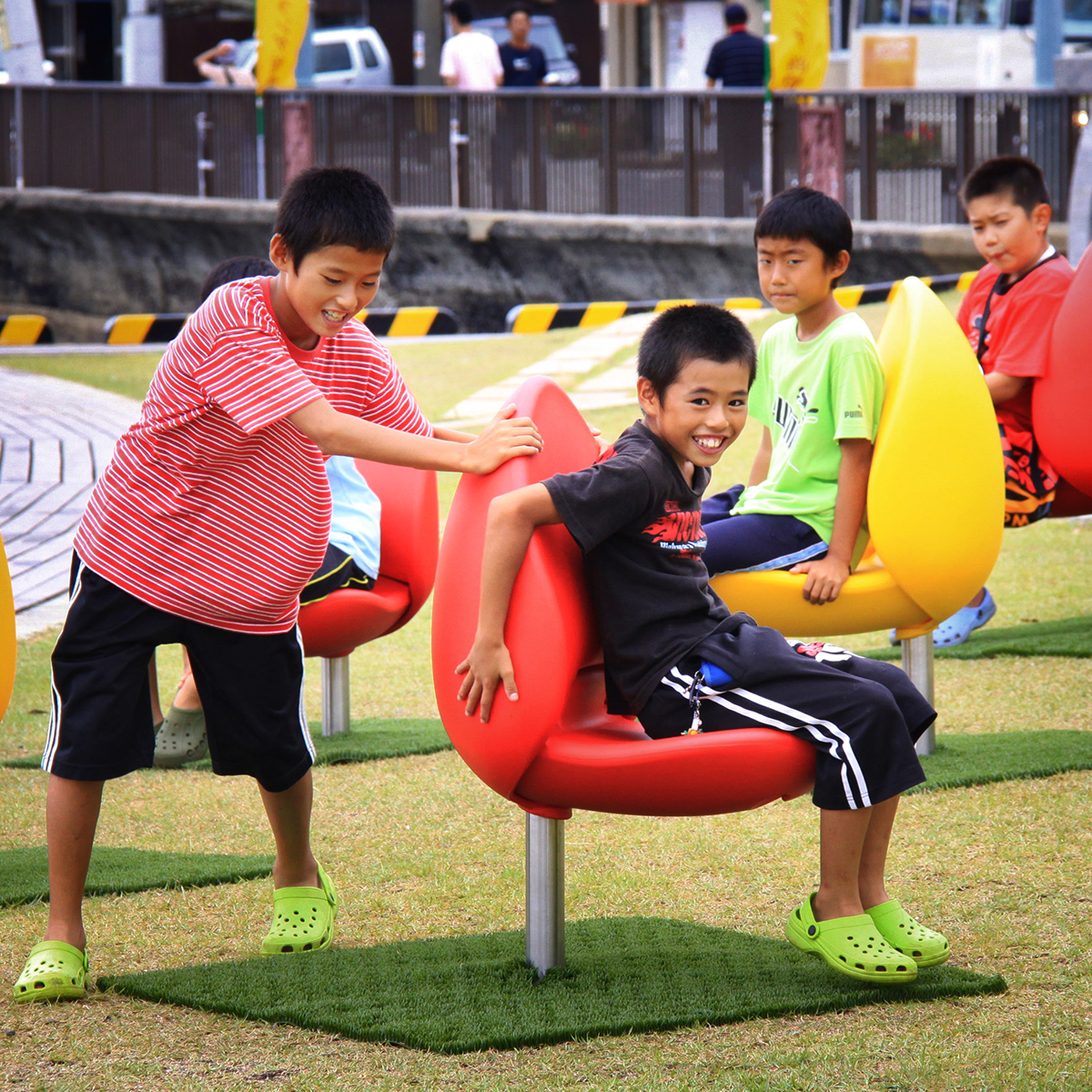 Furniture and wood shavings: Marco Manders