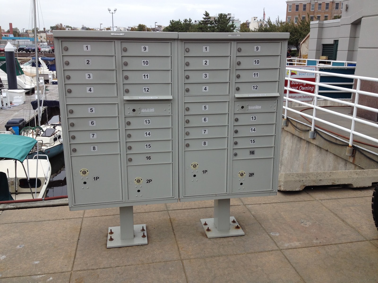 Luv'n the Regal Life: Getting Mail and Packages