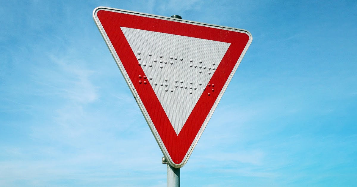 Der Postillon: Barrierefreiheit: Verkehrsschilder werden endlich mit ...