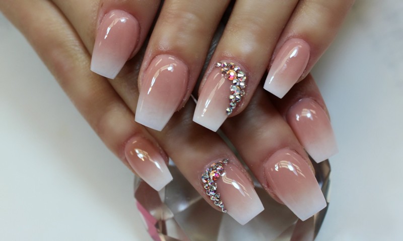 Baby Boomer NailArt | Mondo Nail