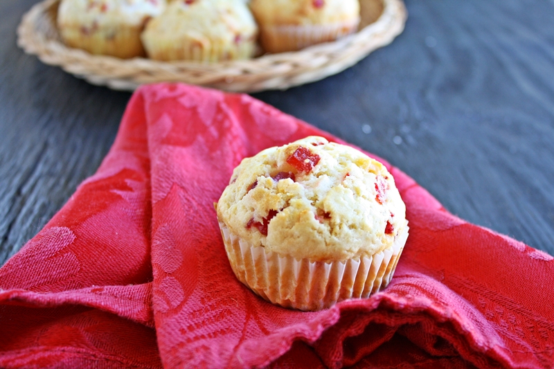 Versatile Vegetarian Kitchen: Tutti Fruity Muffins