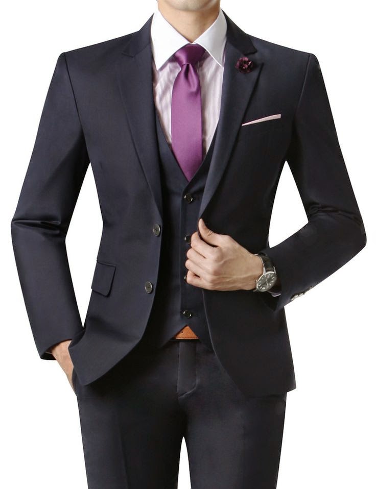 Terno Azul con corbata morada - Elegantísimo