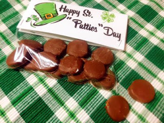 The Devilish Dish: St. "Patties" Day Homemade Peppermint Patties + FREE ...