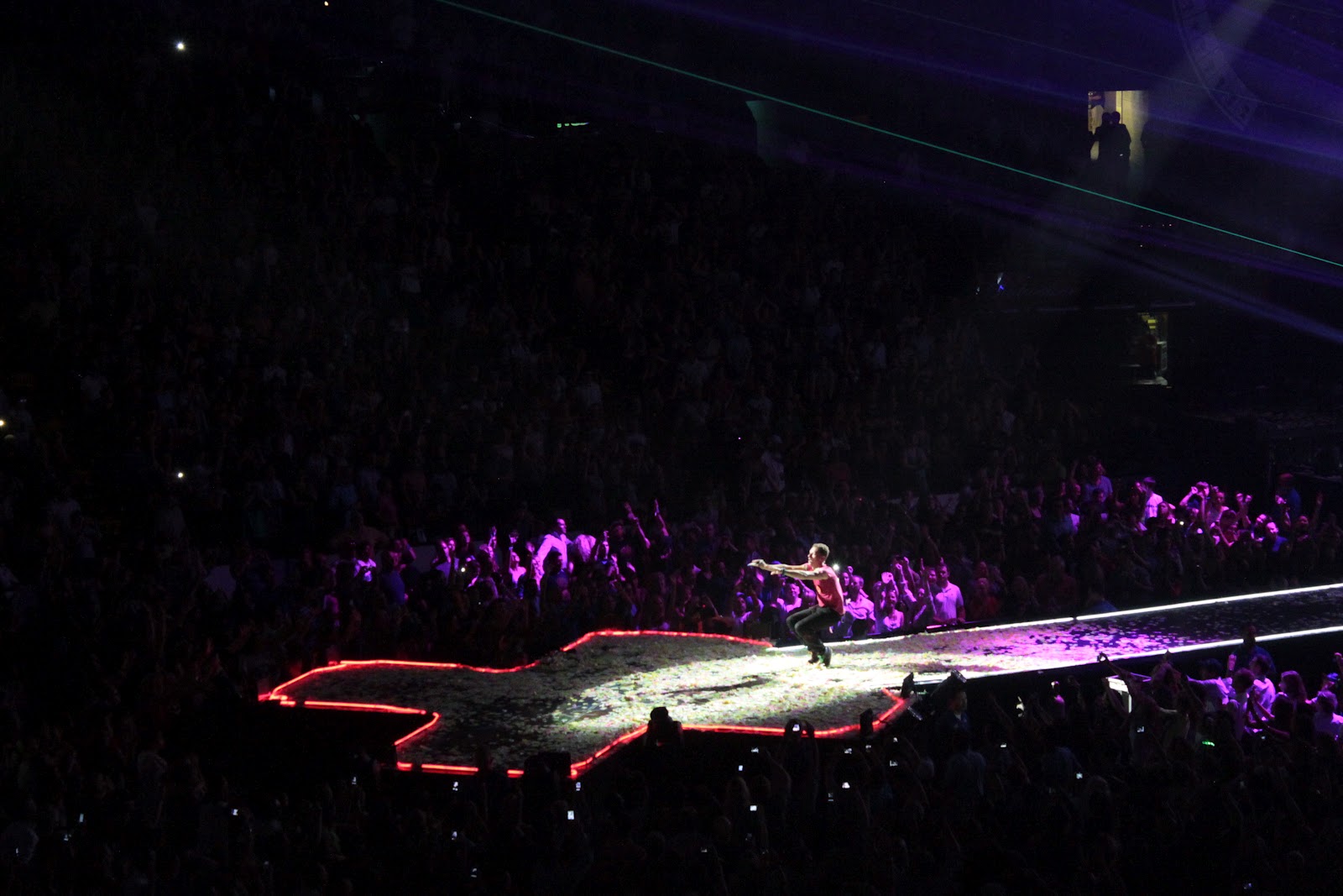 Music Blog, Live Reports, Playlists & more...: Coldplay @ Boston TD ...