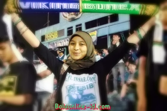 Galeri Foto Suporter Cewek Persib Bandung (Lady Vikers) | Prediksi Bola