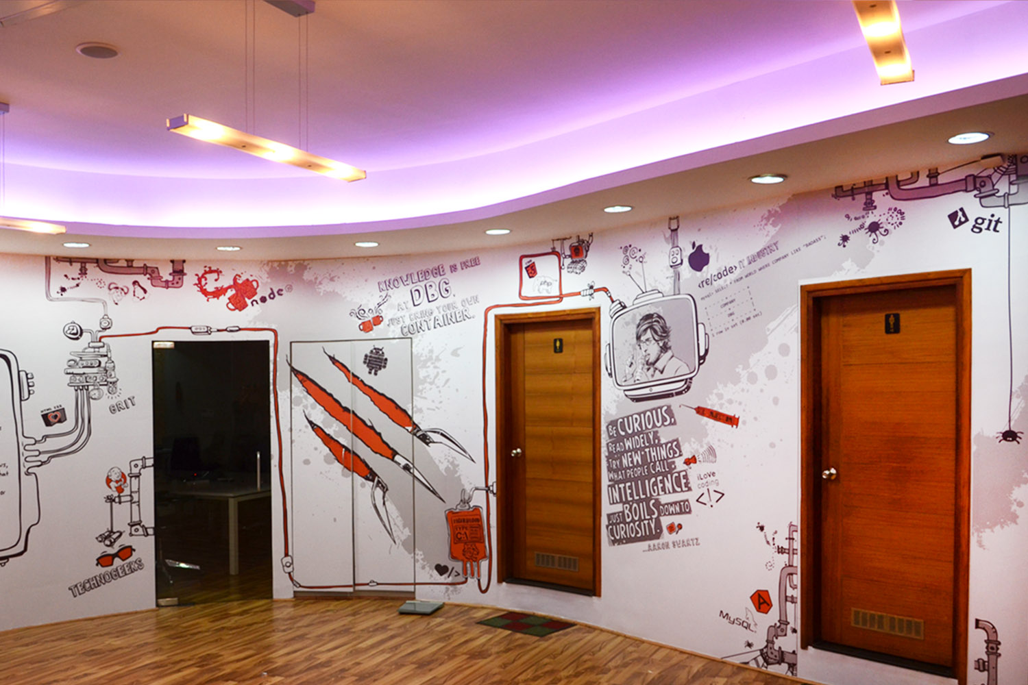 Eka Creativa: Wall Graphics / Digital Brand Group