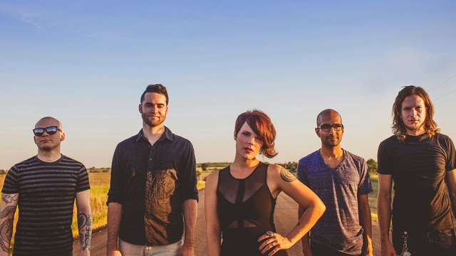 FLYLEAF - Nuovo video "Set Me On Fire" - MyDistortions.it