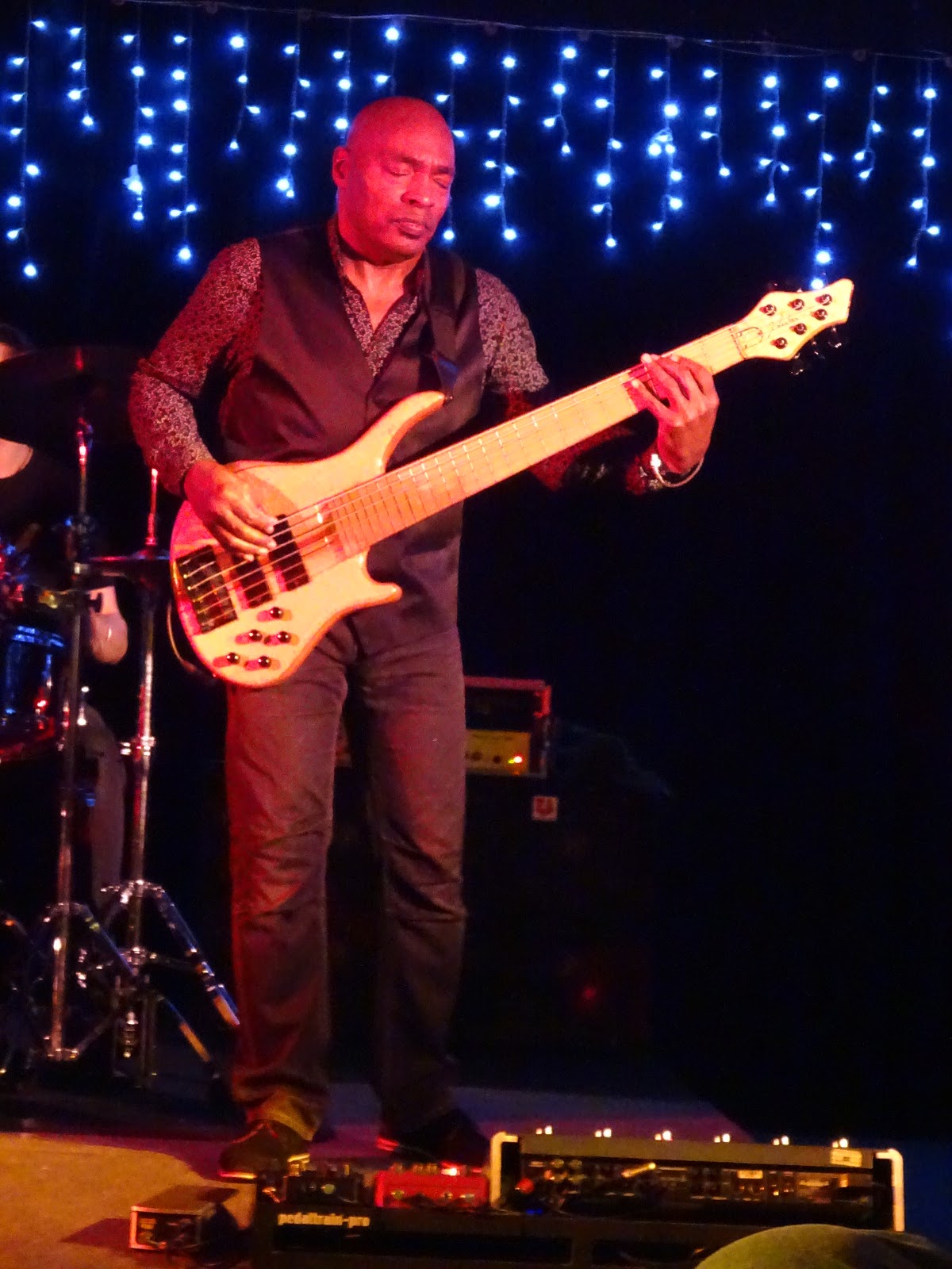 HAMMERSMITH 78 MUSIC REVIEWS: JOHN VERITY