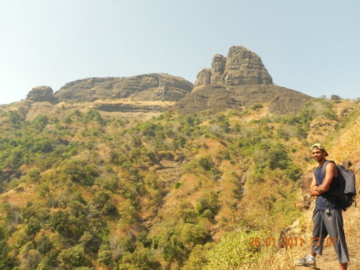 Trekking the Sahyadris: Tahuli / Tavli peak trek via Badlapur side