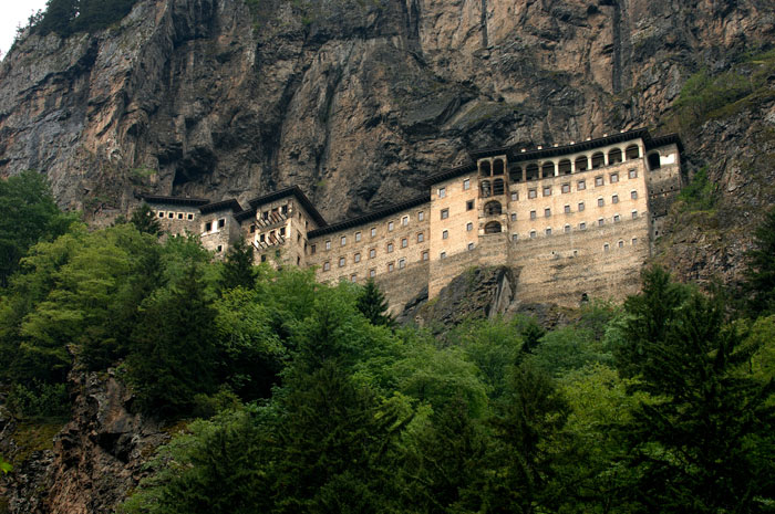 ellergy: INCREDIBLE MONASTERIES CARVED IN STONE
