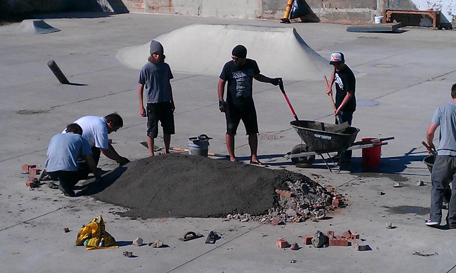 Memphis D.I.Y.: We bring you, A Pump Bump!