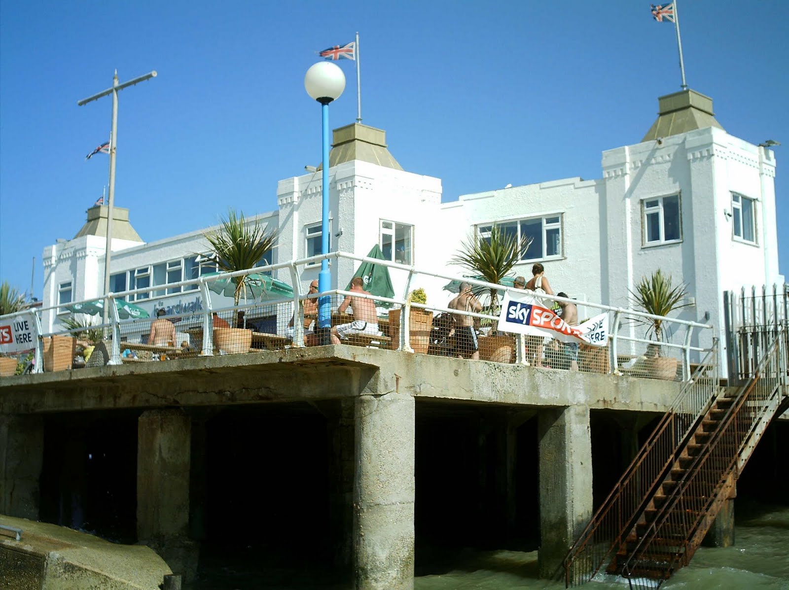 EXTOPIA: Frinton-On-Sea is The Place To Be