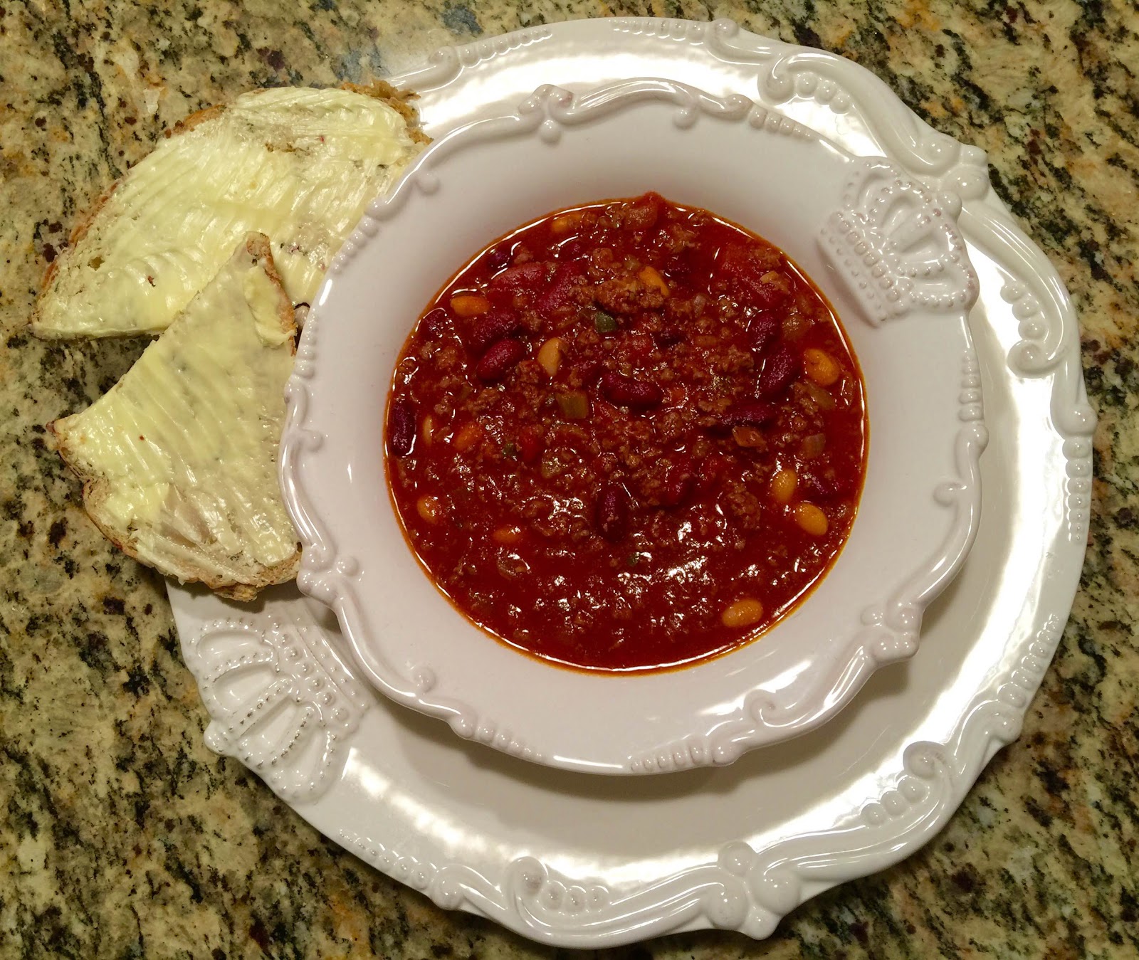 Kitchen Cheetahs: Family Style Chili - A much better copy-cat of Stagg ...