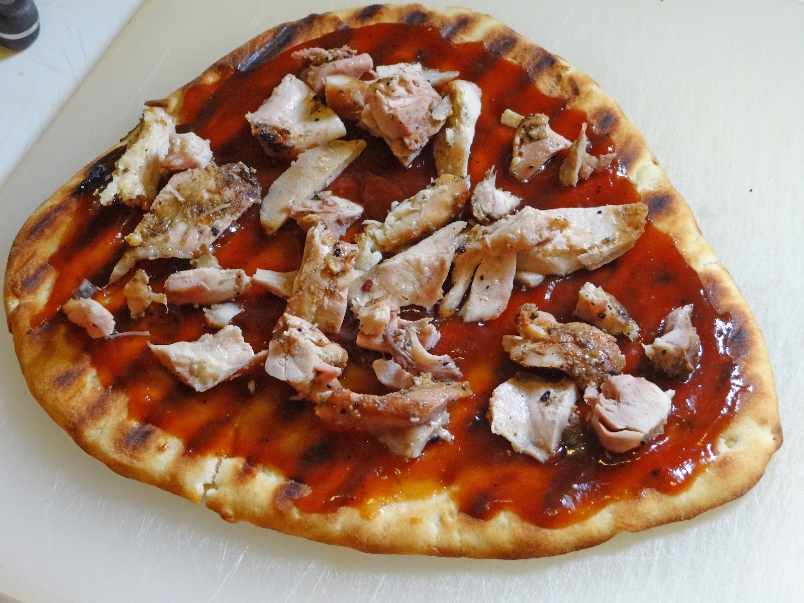 Tool Smokin' BBQ: Smoked BBQ Chicken Pita Pizza