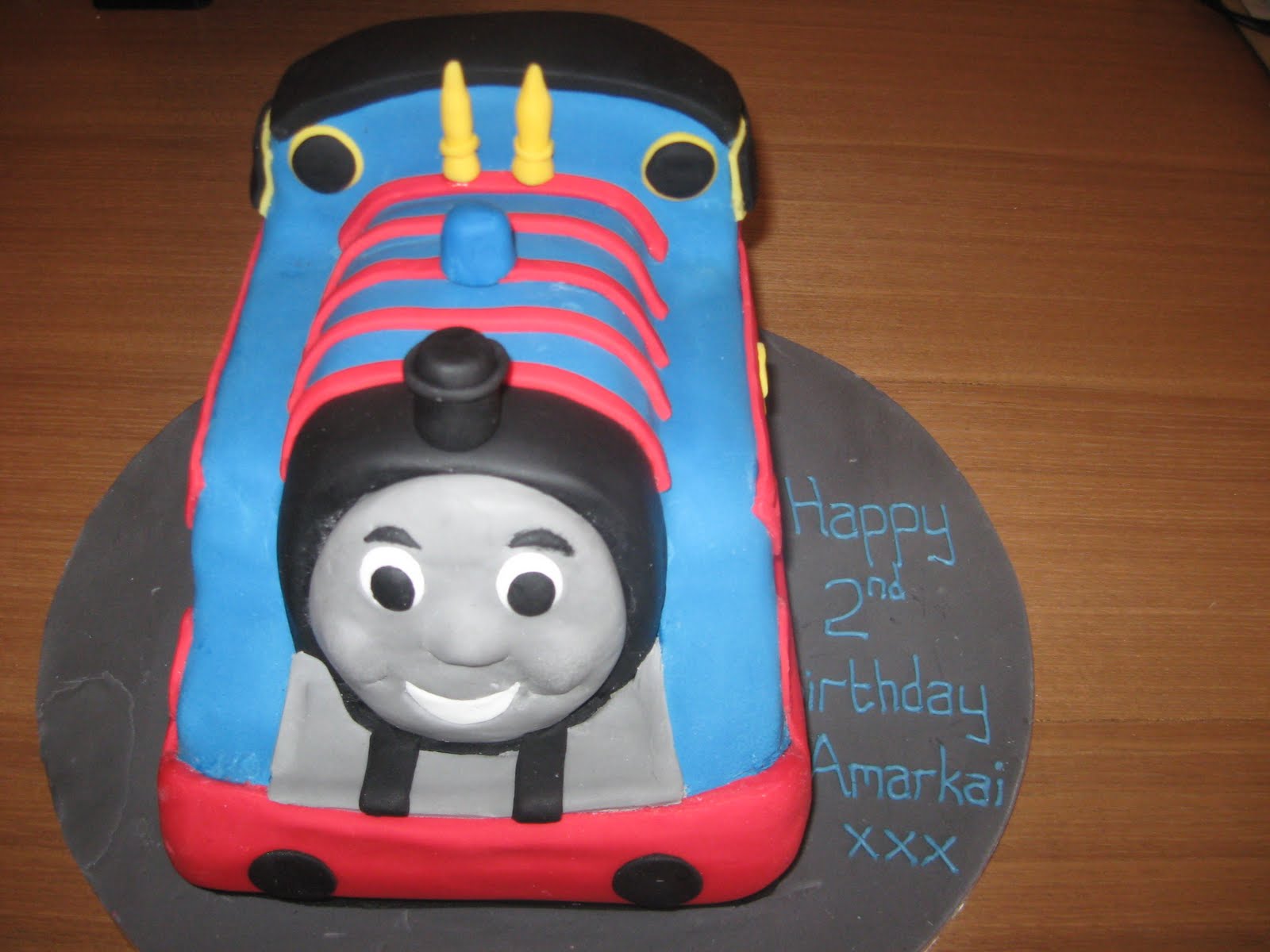 The Great Cake Experience: Thomas the tank engine cake