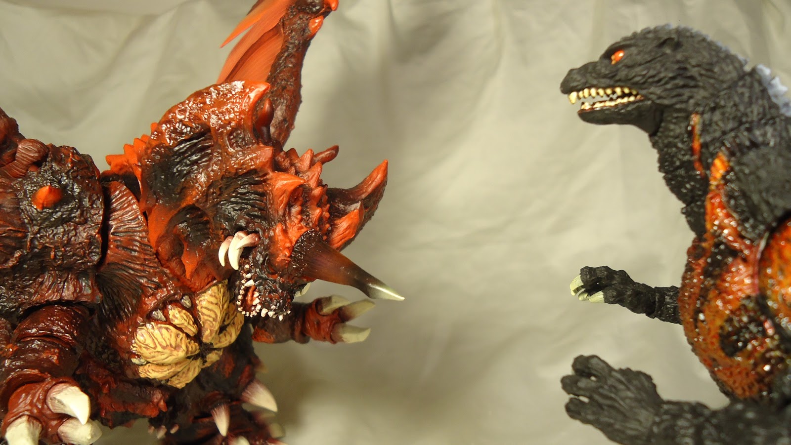 Import Monsters: Review: S.H. Monsterarts Destoroyah (Final/Perfect Form)