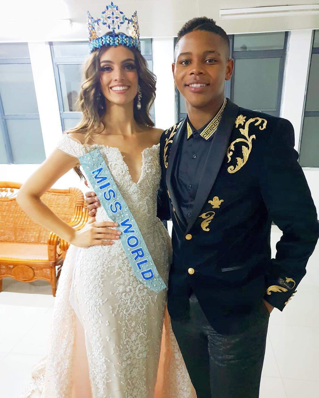 PIC : DONEL WITH MISS WORLD | Mafaro