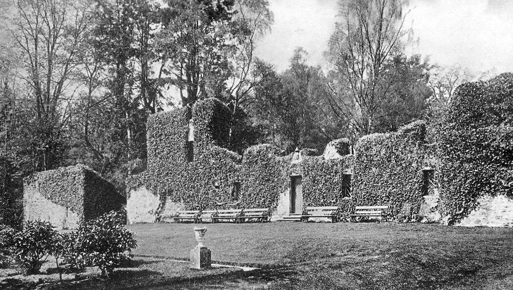 Tour Scotland: Old Photograph Of The Old House Of Gask Scotland