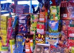 Roger H. Castañeda: CUIDADO CON LOS CUETES AEREOS