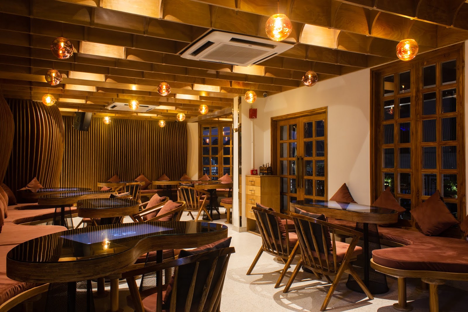 A Day At CAD - India's First Technology Inspired Bar