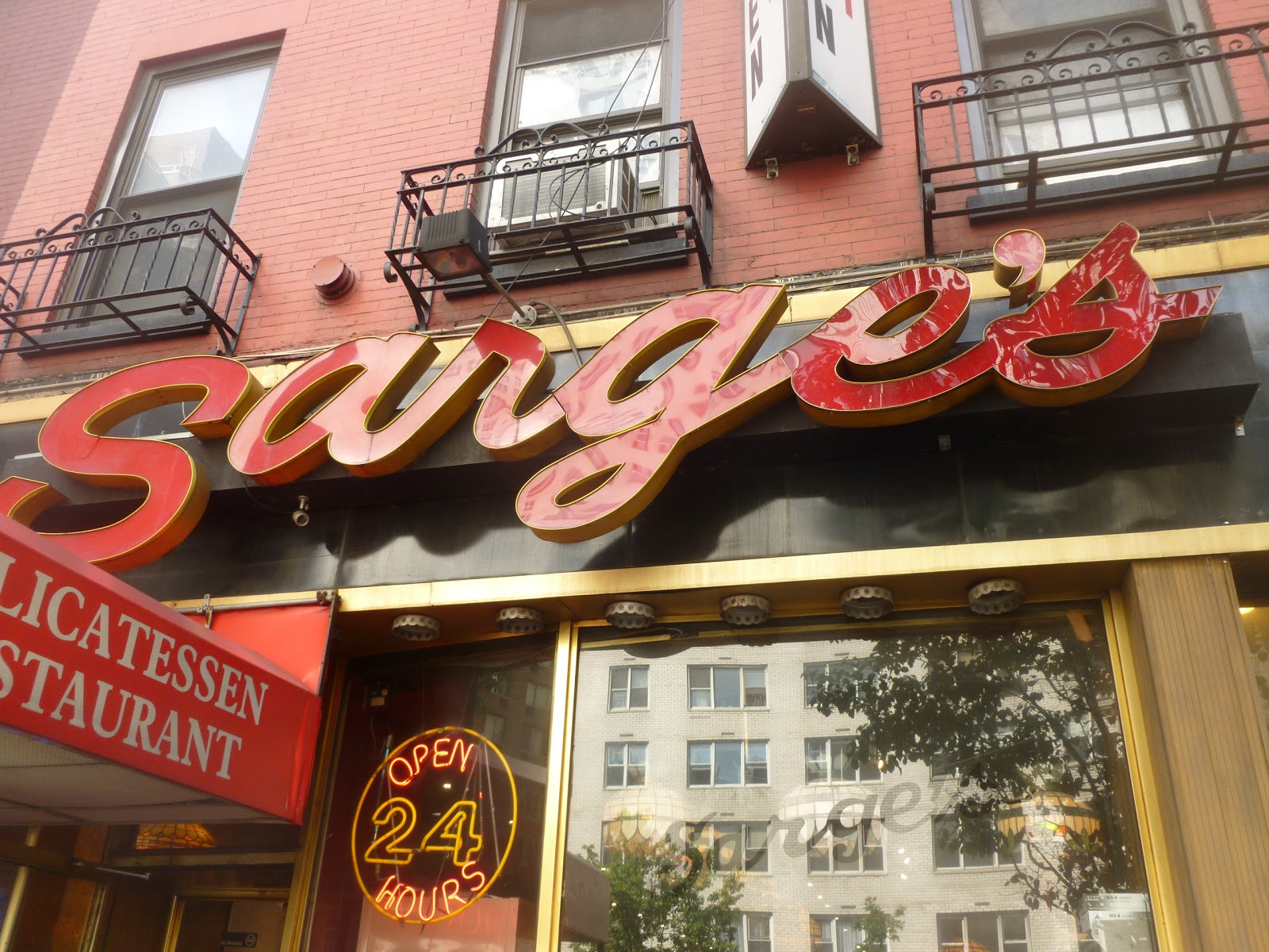 Jeremiah's Vanishing New York: Sarge's Deli