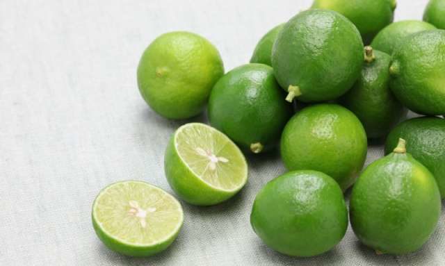 Reasons Why You Should Apply Lime Juice On Your Face - Primeratimes