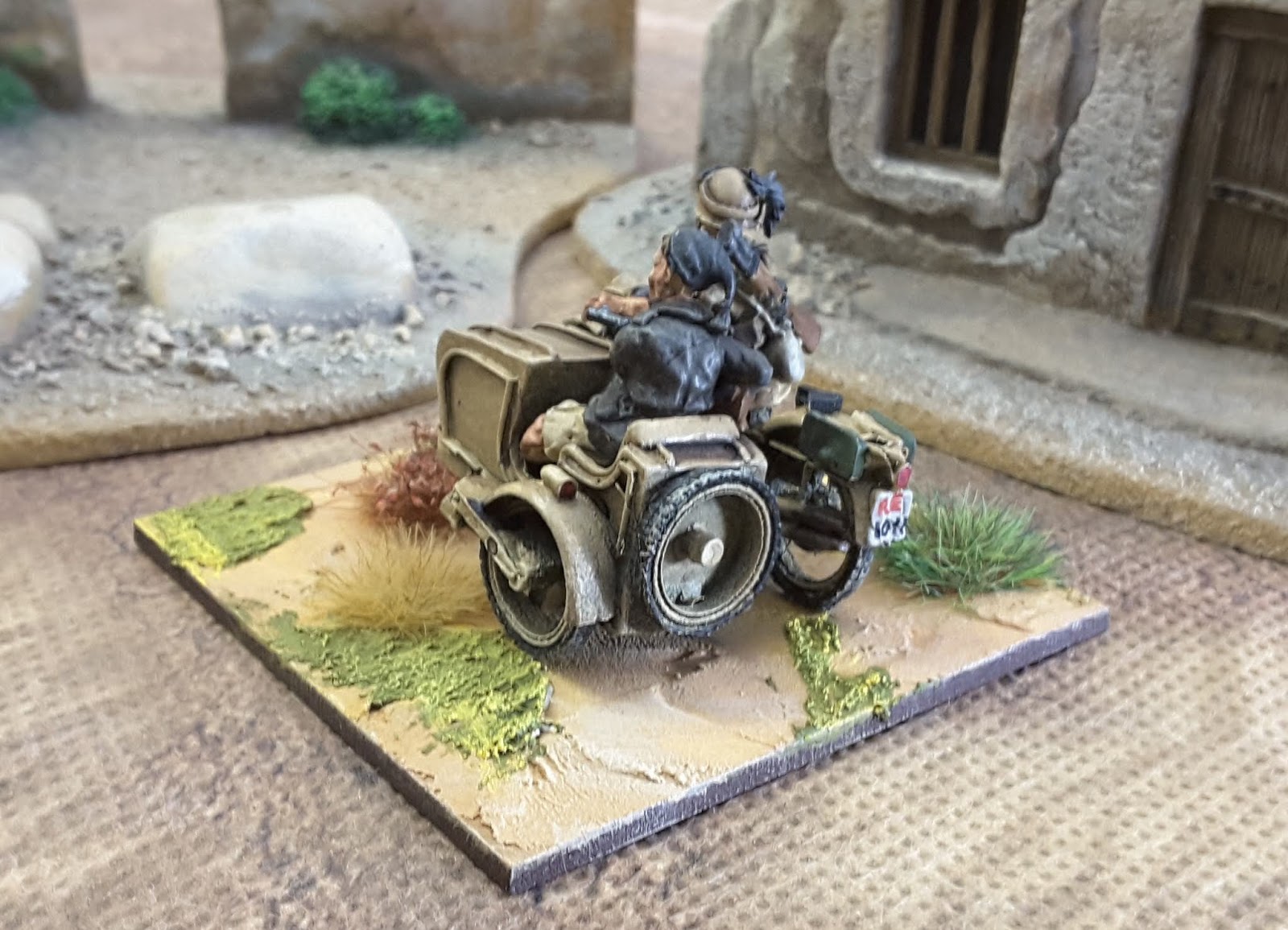 28mm Dog Tag Miniatures Italian WW2 Motorcycle Review – 2T-News