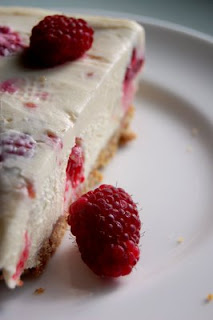 Gillian's Blog: Raspberry Ruffle Cheesecake