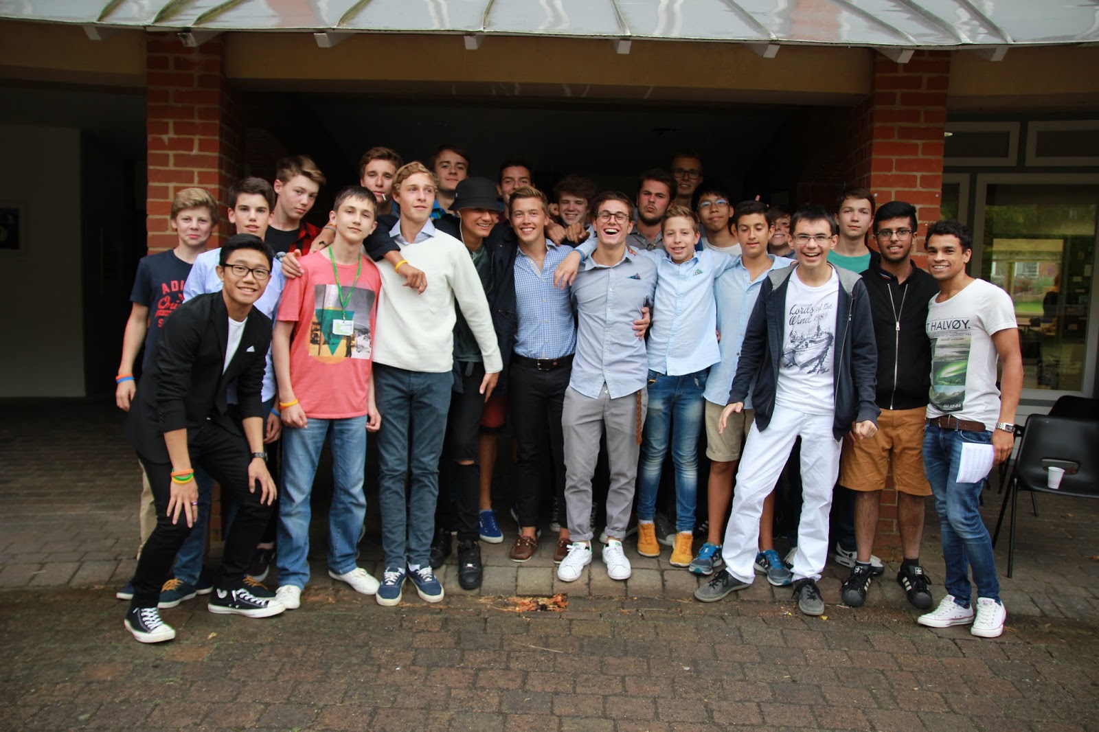 Evening Programme: Disco Group photos!