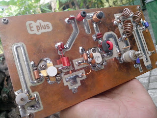 Elektronik Plus: Boster 2sc2694 Dengan Daya 90W