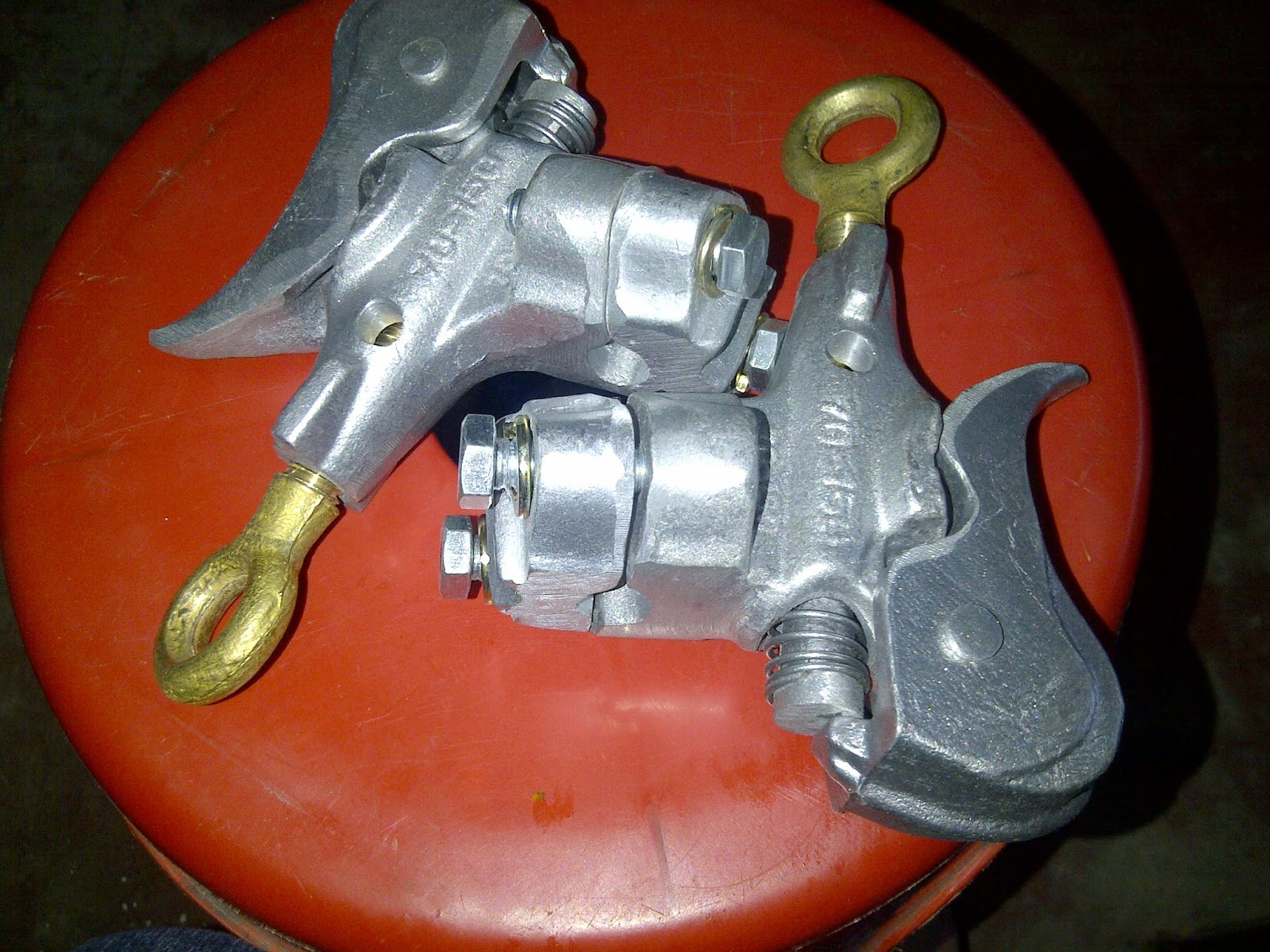 PARAMA TEKNIK INDONESIA: Live Line Connector/ LLC, Hot Line Clamp