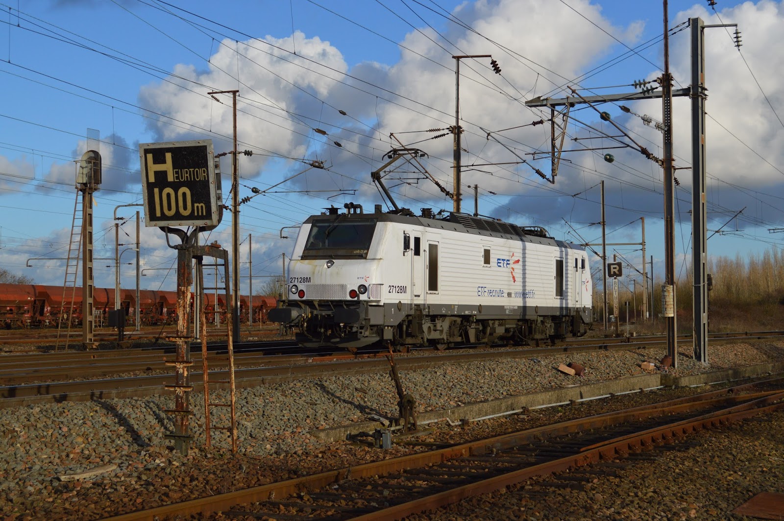 LA PASSION DU TRAIN: BB 27000 ETF de passage à Hazebrouck