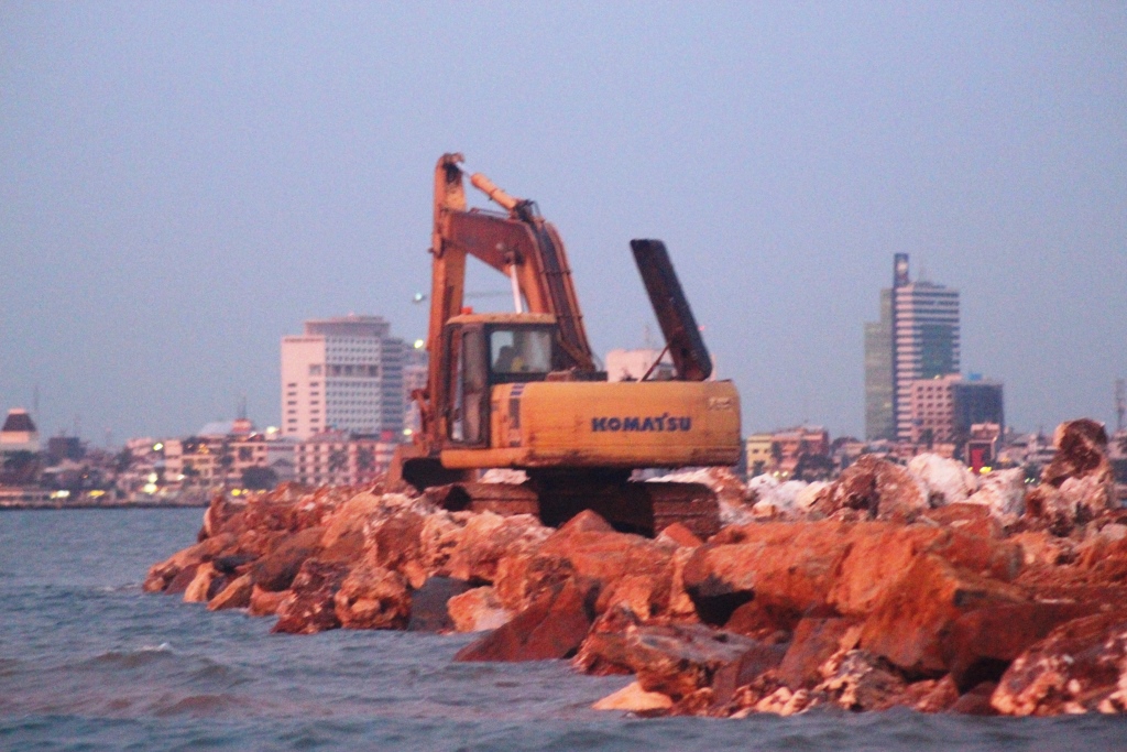 REKLAMASI MAKASSAR UNTUK SIAPA? ~ IRAWAN DUWILA