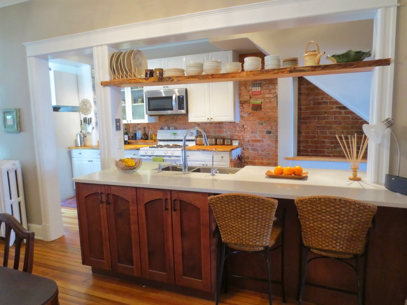 Row House Refuge: February 2014