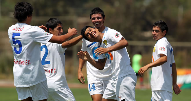 Frecuencia Deportiva: BARNECHEA SE MANTUVO COMO LIDER DE LA PRIMERA B ...