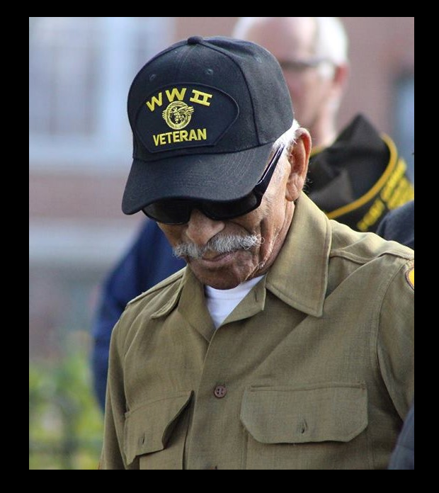 Confessions of a Bathrobe Blogger: Tennis, Everyone...the Legendary ...