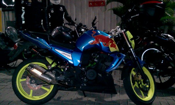 Angon KeBo: byson RedBull-3 (biru)