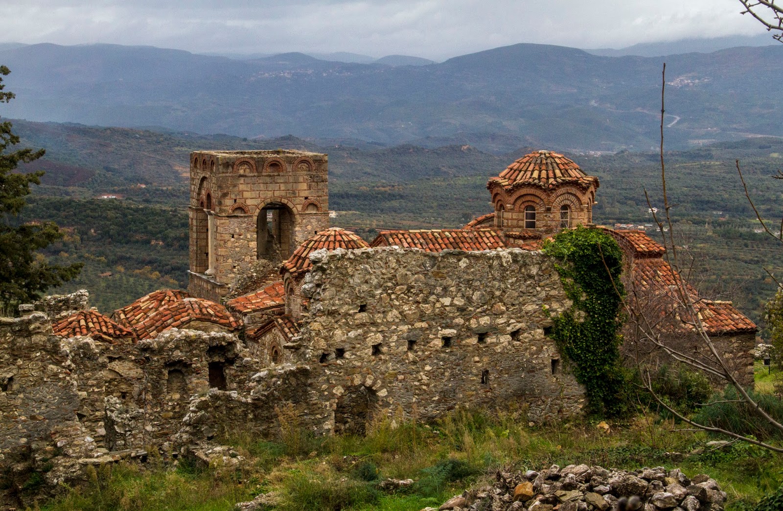 Esparta, una ciudad normal, con espartanos que usan smartphone