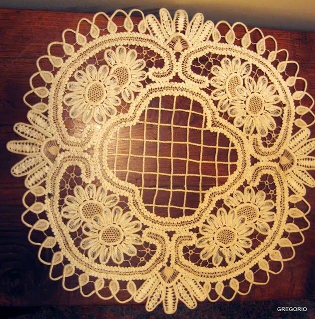 Spieghiamo il MACRAME' RUMENO: MACRAME' ALL'UNCINETTO (GALLERY)