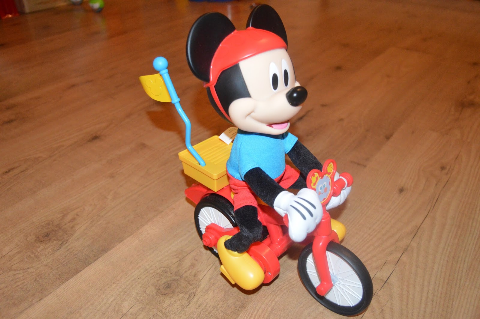 Playdays and Runways: Fisher-Price Silly Wheelie Mickey Review