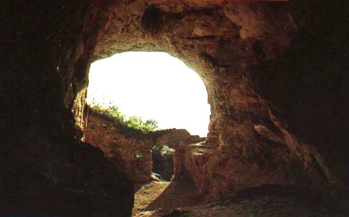 Caverna delle Fate: Old photographs of the cave