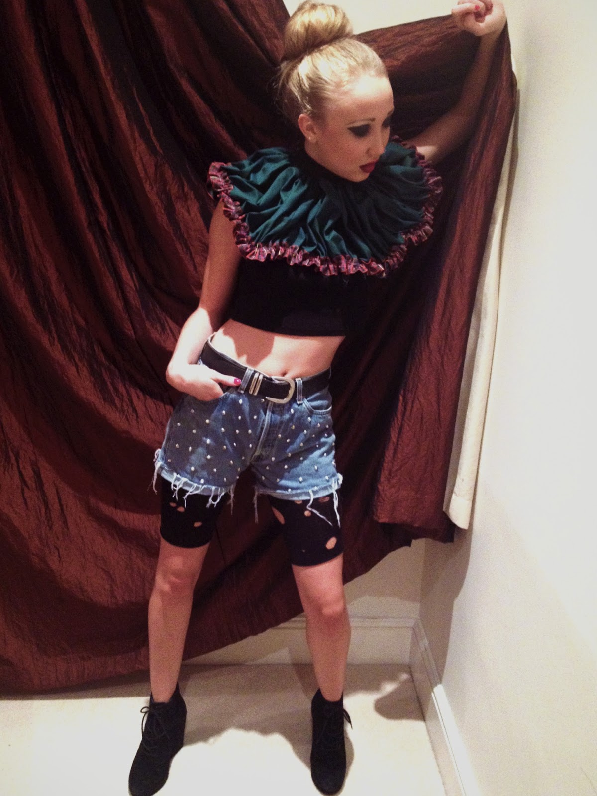 EVE VICTORIA: Punk / Anarchy / Textiles