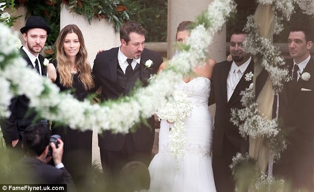 Red Carpet Wedding: Christina Ricci and James Heerdegen - Red Carpet ...